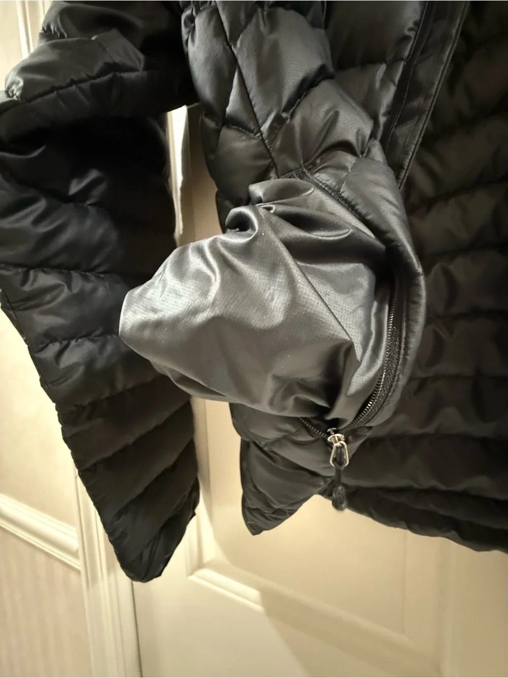 Patagonia | Jackets & Coats | Patagonia Down Sweater Black Puffer ...